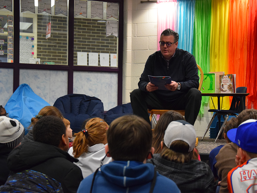 Gallery - 2021-2022 March Reading with Dr Dignan